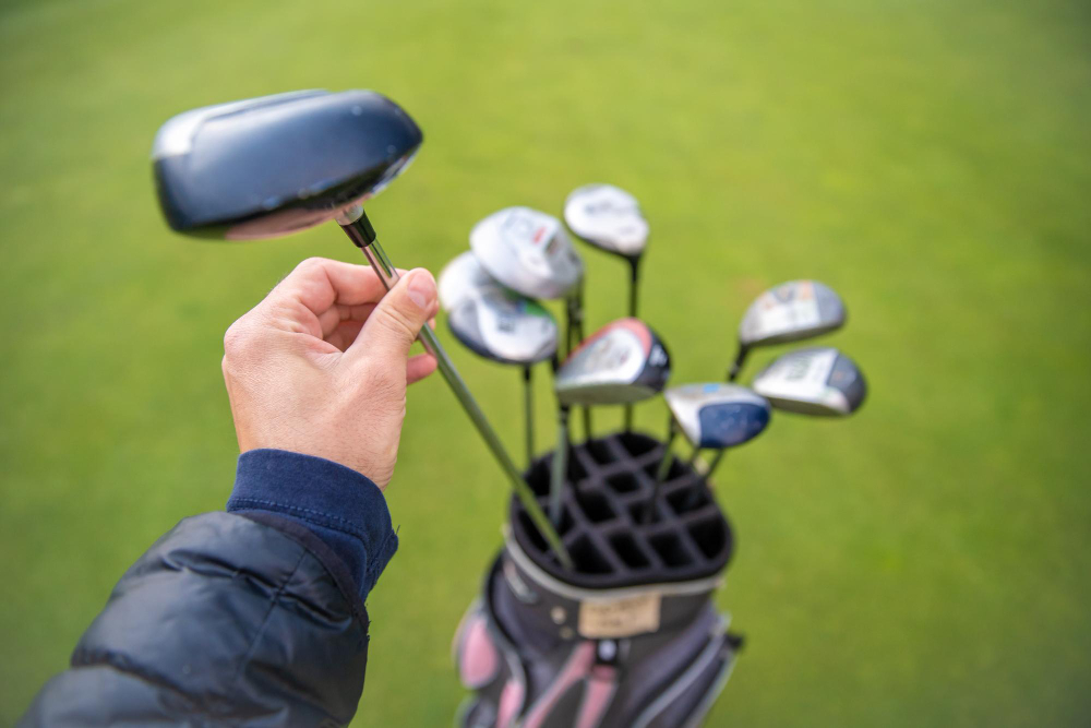 Regular Vs. Stiff Golf Clubs: How To Choose The Right Flex - Brampton ...